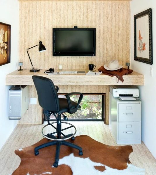 Properly Place Hardware and Peripherals - Cubicles Plus Office